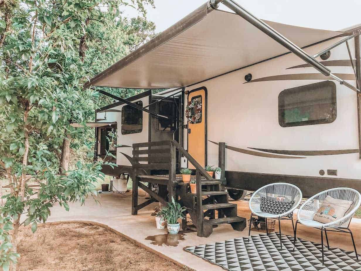 8 Brilliant RV Renovation Ideas You Have to See to Believe - Your RV ...